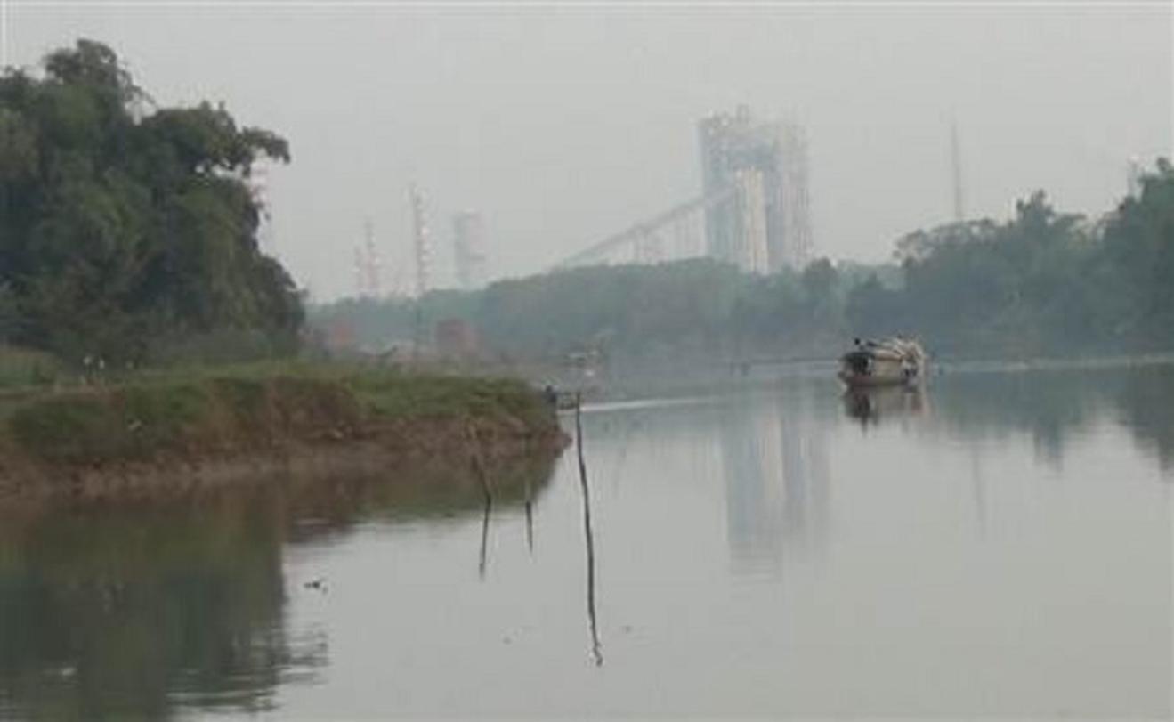 Xử phạt HaBaDa xả thải gây ô nhiễm sông Thương
