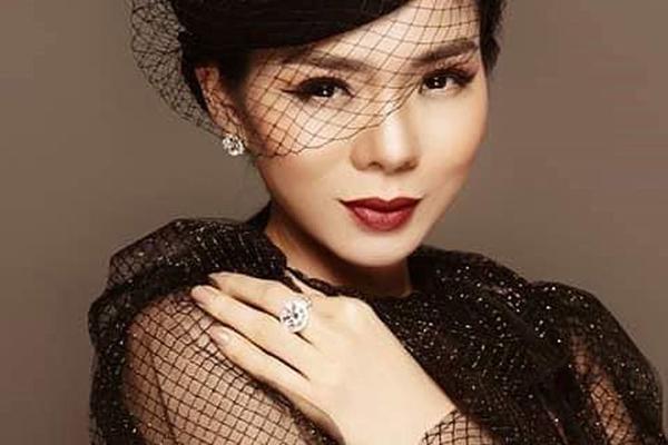 Bên trong 2 căn biệt thự triệu đô ở Việt Nam và Mỹ của Lệ Quyên