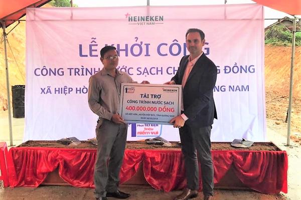 Khởi công hệ thống đường ống dẫn nước sinh hoạt